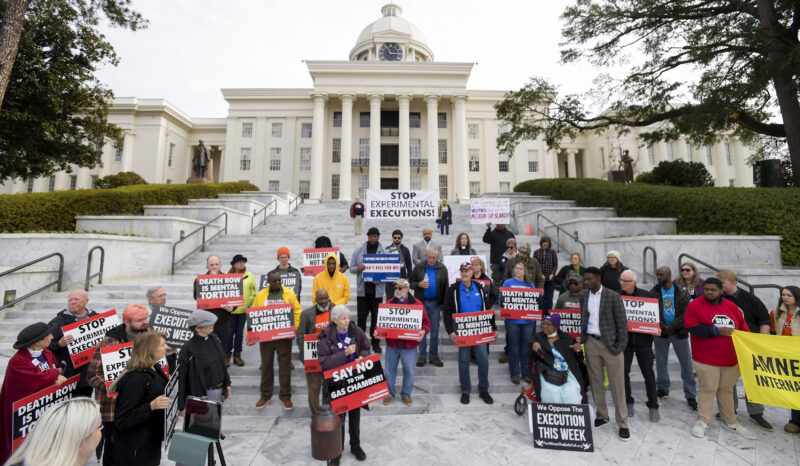 Alabama prepares to carry out the first U.S. execution by nitrogen gas ...